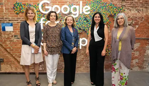 De ‘Digitalizadas’ a digitalizadoras: proyecto de digitalización de ...